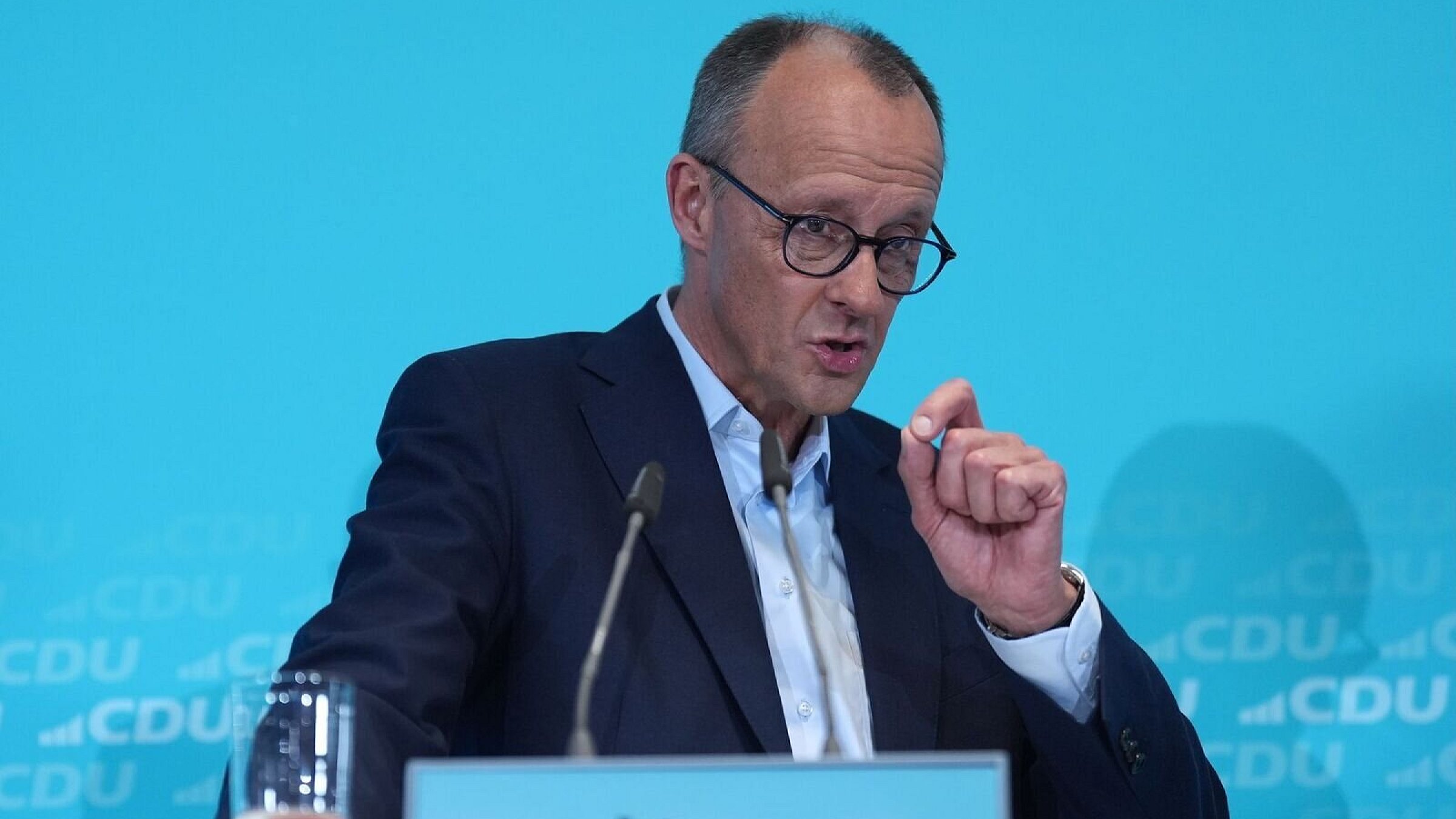 Merz erwartet bei Wahlsieg rasche positive Stimmungswende | Haller Kreisblatt - Politik